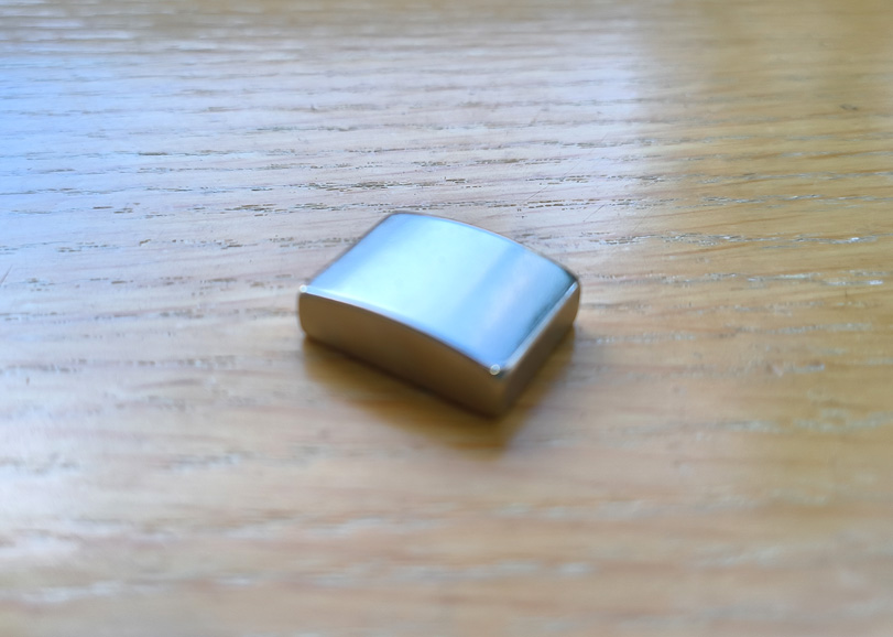 What is a bread loaf shaped magnet?